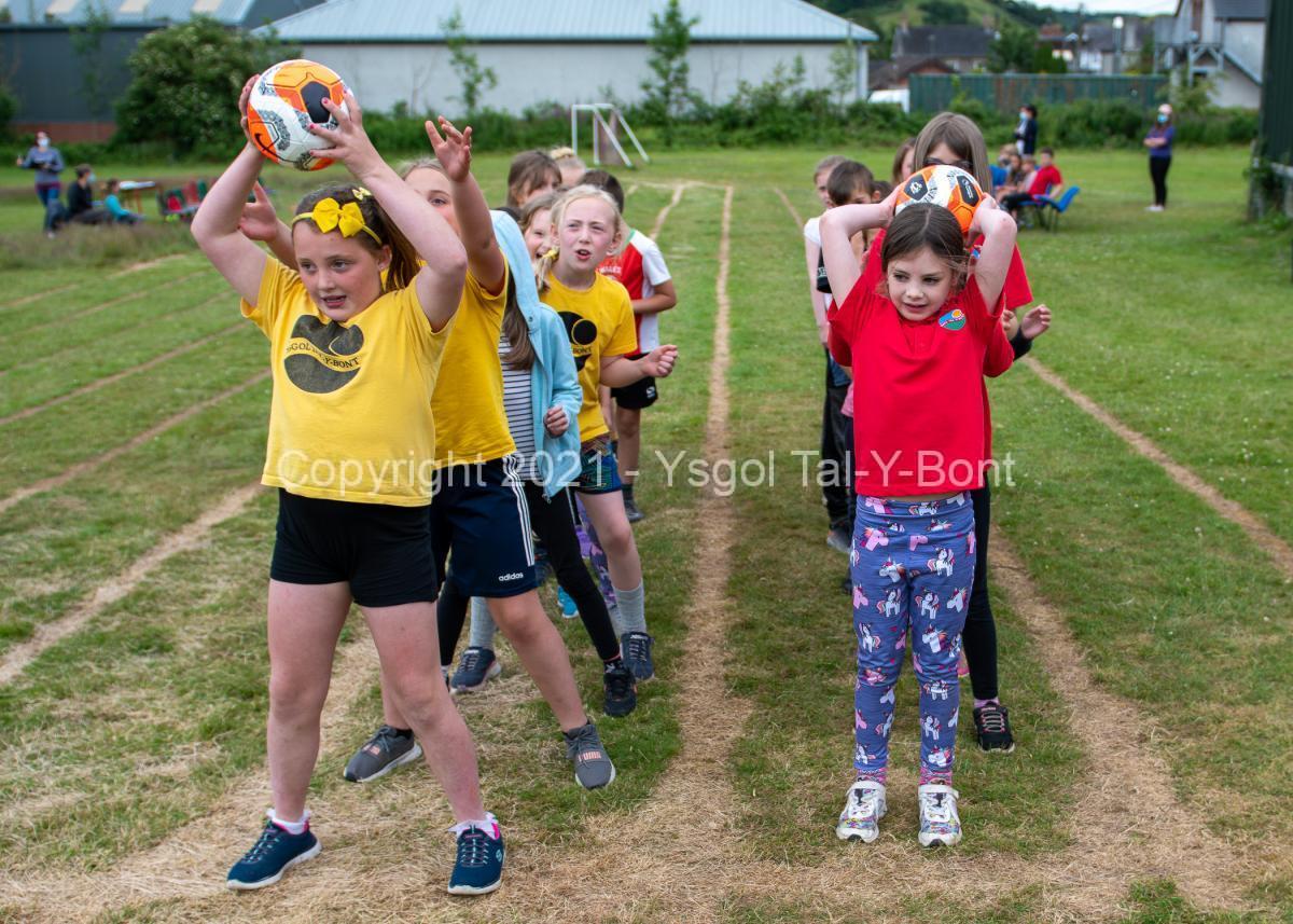 Ysgol Gymunedol Tal y bont Ysgol Gymunedol Tal y bont